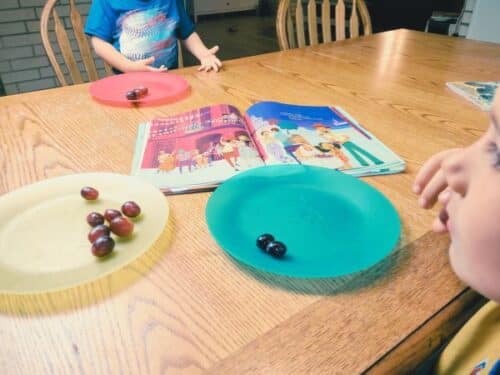 12 Grapes New Years Tradition – A Fun, Wish-Making Tradition