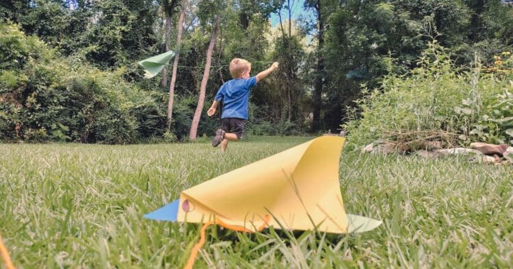 5 Step Easy Paper Kite Craft for Kids: Create & Experiment
