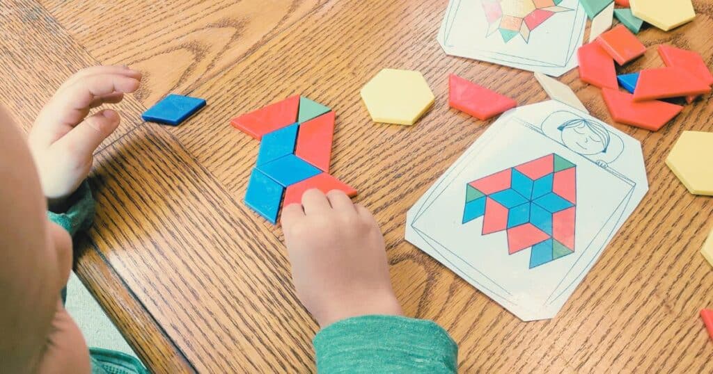 Preschool Shape Patterns: Free Printable for Tangrams